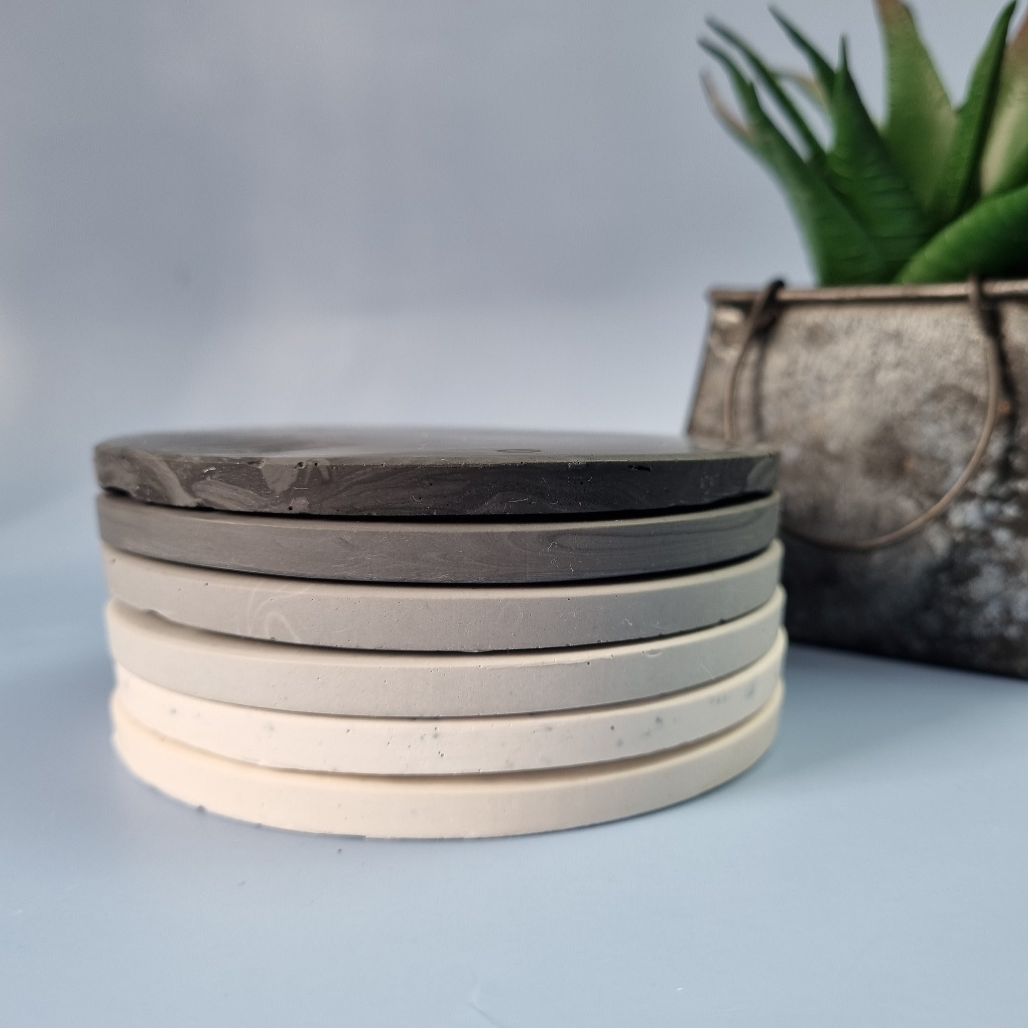 Gipso ir jesmonito gaminiai – idoMIdirbtuve.lt